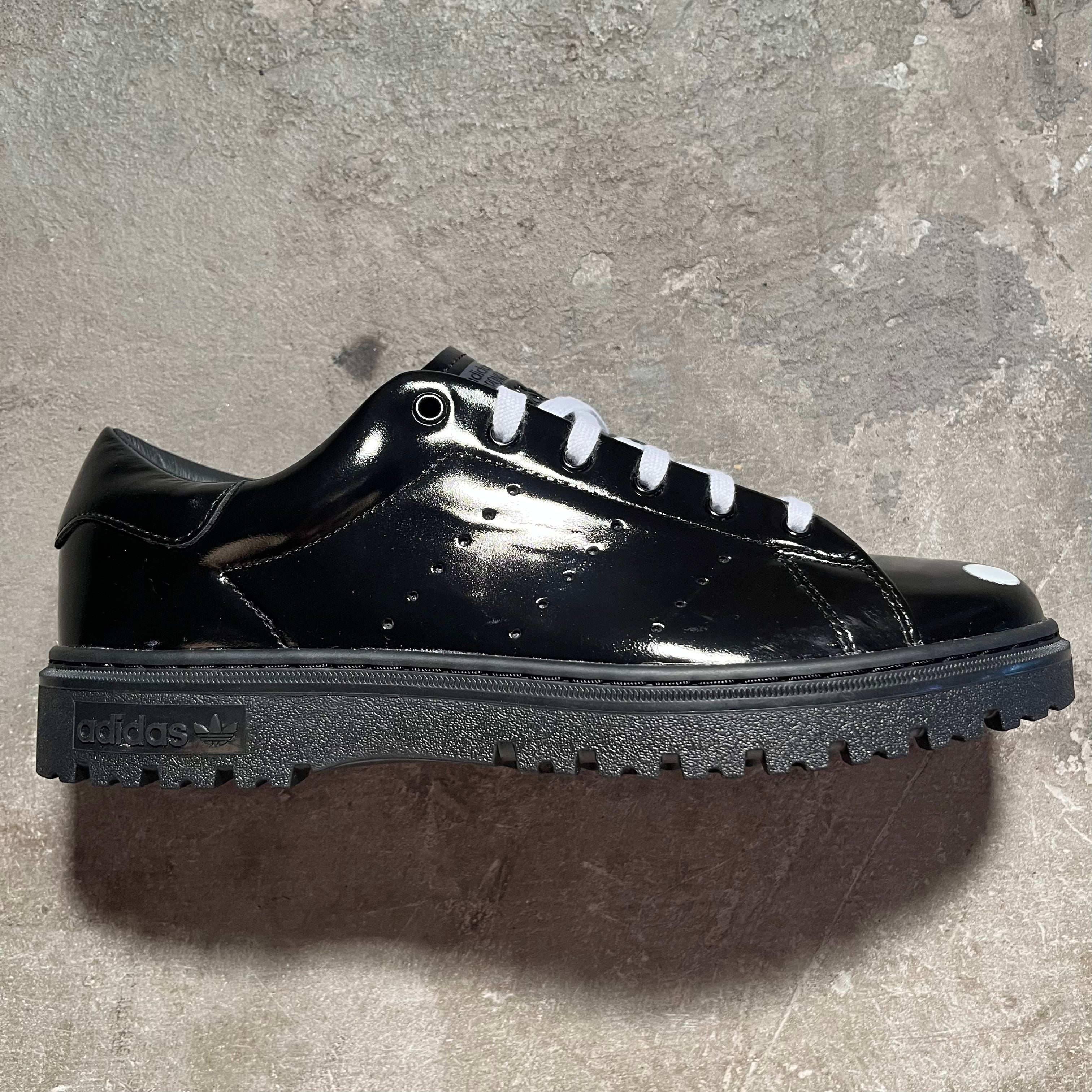 Adidas - SpongeBob SquarePants Freizeit Stan Smith Shoe - Core Black ...